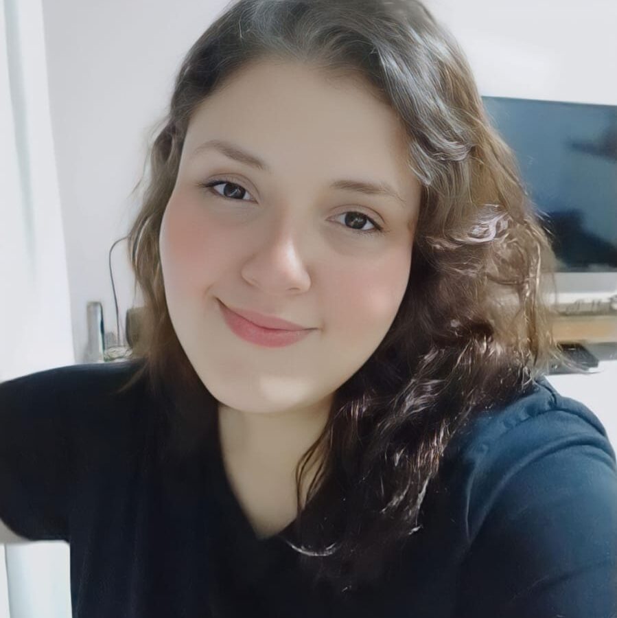 Ana Carolina Damasceno, autor(a) no Estratégia MED